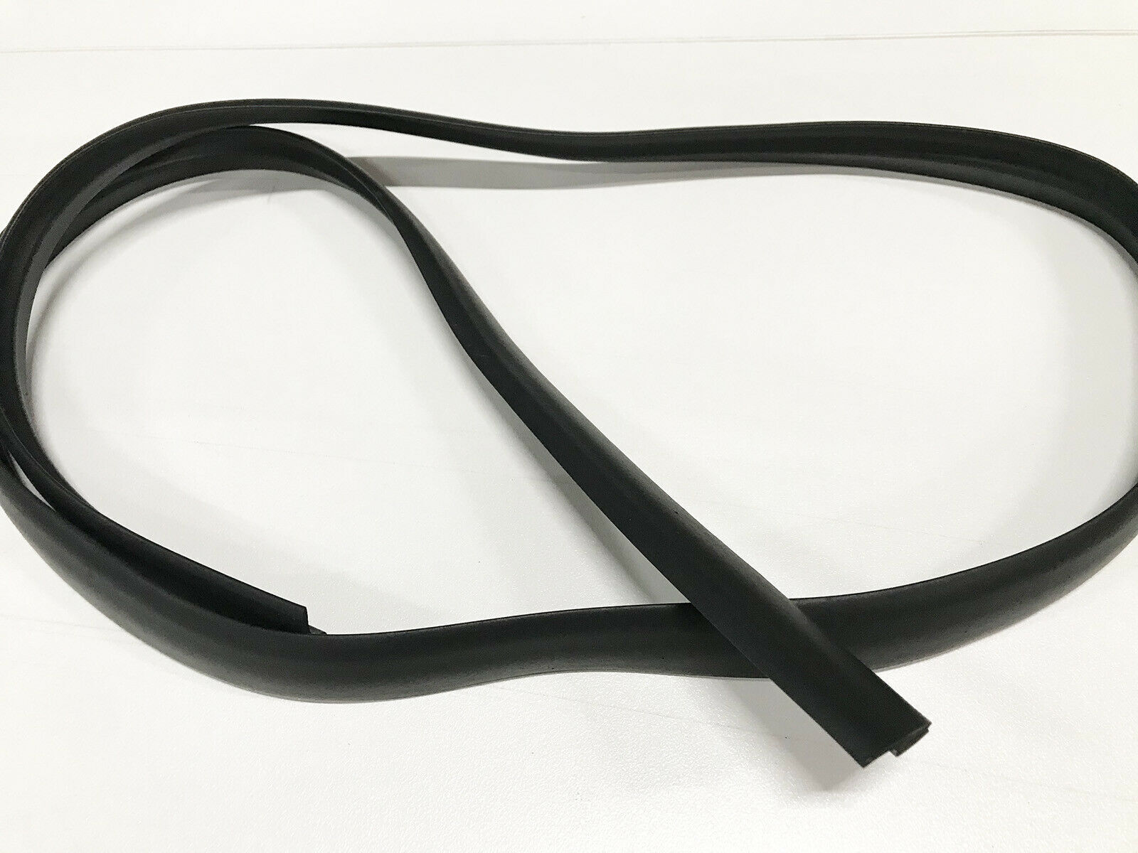 Datsun 240Z 260Z Hood to Cowl Seal Bonnet Lace Rubber